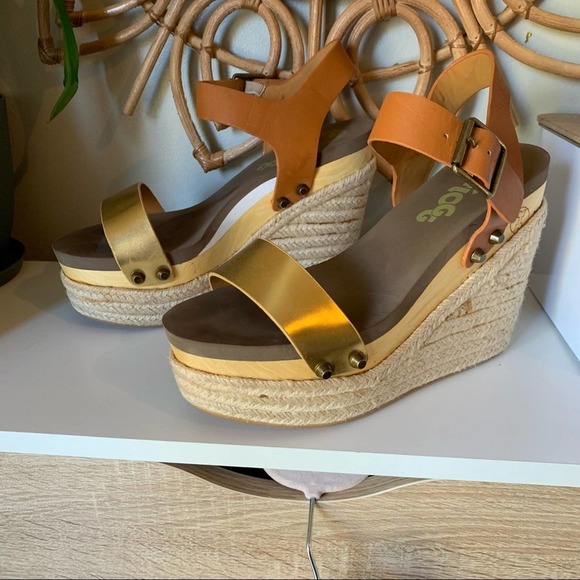 Flogg | Shoes | Flogg Lola Espadrille Wedge Sandal Size 9 | Poshmark
